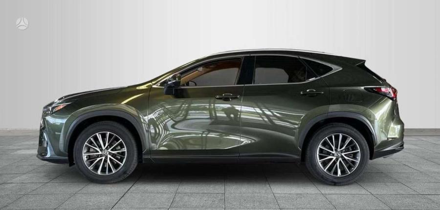 Green Lexus NX 450h 2023 in Vilnius, with an engine capacity of 2.49 L and mileage of 27 thousand km for 53000 €, photo 3 on AUTOMOTO.COM.LV