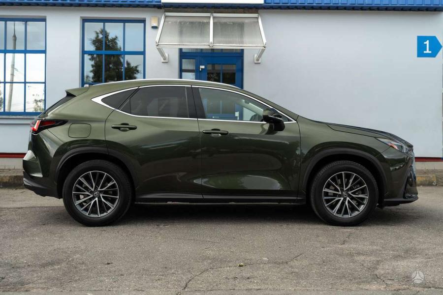 Zaļš Lexus NX 450h 2023 Viļņa, ar dzinēja tilpumu 2.49 L un nobraukumu 53 tūkst. km par 51900 €, foto 6 vietnē AUTOMOTO.COM.LV