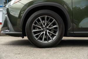 Zaļš Lexus NX 450h 2023 Viļņa, ar dzinēja tilpumu 2.49 L un nobraukumu 53 tūkst. km par 51900 €, foto 43 vietnē AUTOMOTO.COM.LV