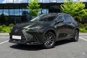 Зеленый Лексус NX 450h 2025 в Вильнюс, объемом двигателя 2.49 л и пробегом 11 тыс. км за 53999 €, фото  на AUTOMOTO.COM.LV
