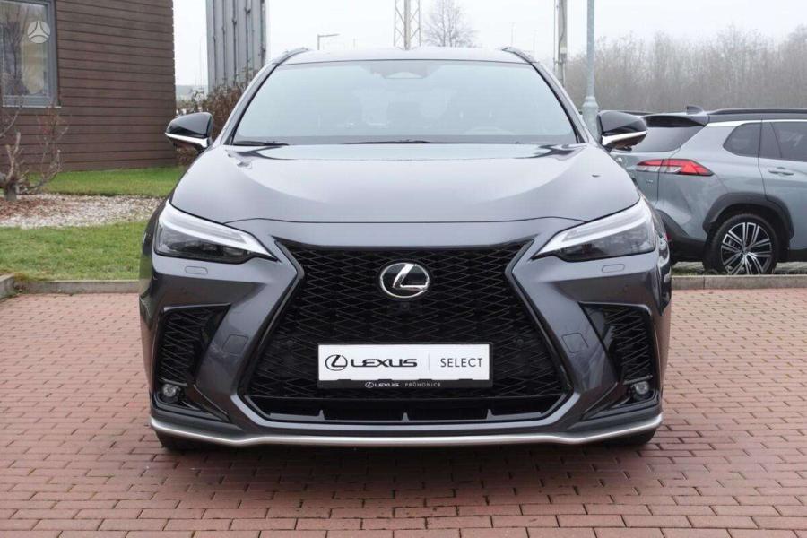 Grey Lexus NX 450h 2022 in Vilnius, with an engine capacity of 2.49 L and mileage of 97 thousand km for 45490 €, photo 2 on AUTOMOTO.COM.LV