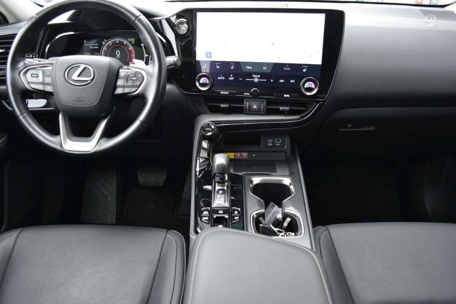 Grey Lexus NX 450h 2022 in Vilnius, with an engine capacity of 2.49 L and mileage of 123 thousand km for 43000 €, photo 33 on AUTOMOTO.COM.LV