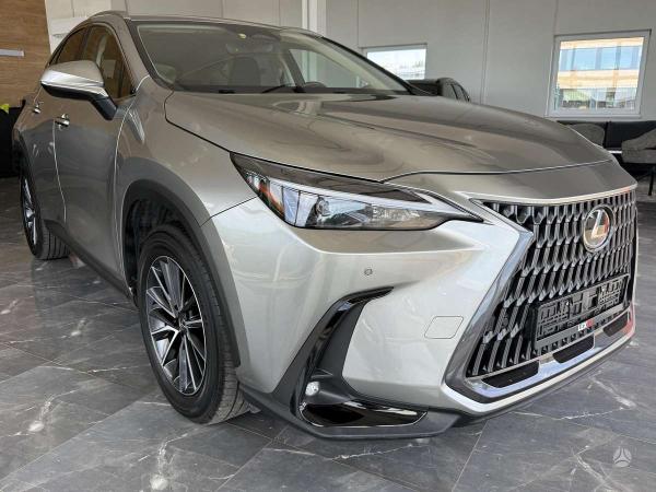 Pelēks Lexus NX 450h 2022 Panevēža, ar dzinēja tilpumu 2.50 L un nobraukumu 103 tūkst. km par 38900 €, foto  vietnē AUTOMOTO.COM.LV