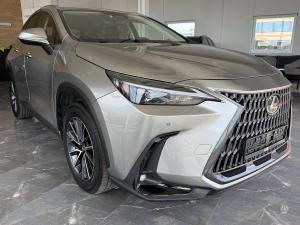 Pelēks Lexus NX 450h 2022 Panevēža, ar dzinēja tilpumu 2.50 L un nobraukumu 103 tūkst. km par 38900 €, foto  vietnē AUTOMOTO.COM.LV