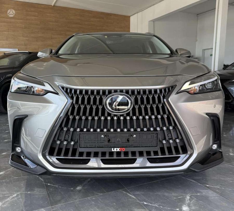 Pelēks Lexus NX 450h 2022 Panevēža, ar dzinēja tilpumu 2.50 L un nobraukumu 103 tūkst. km par 38900 €, foto 6 vietnē AUTOMOTO.COM.LV