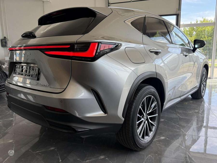 Pelēks Lexus NX 450h 2022 Panevēža, ar dzinēja tilpumu 2.50 L un nobraukumu 103 tūkst. km par 38900 €, foto 10 vietnē AUTOMOTO.COM.LV