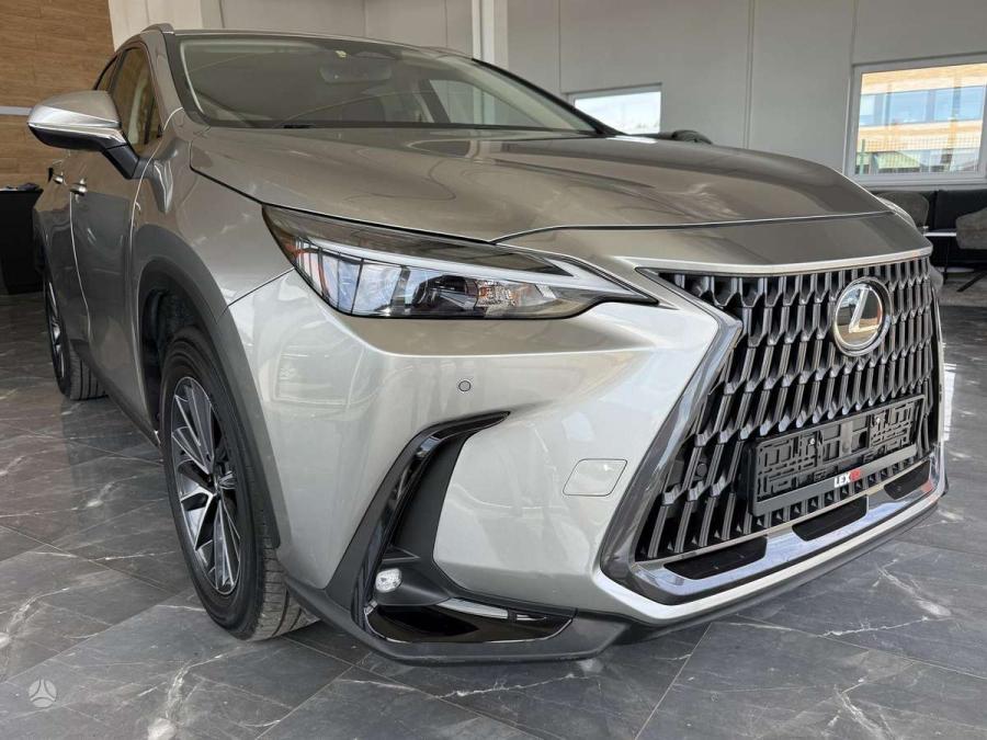 Pelēks Lexus NX 450h 2022 Panevēža, ar dzinēja tilpumu 2.50 L un nobraukumu 103 tūkst. km par 38900 €, foto 12 vietnē AUTOMOTO.COM.LV