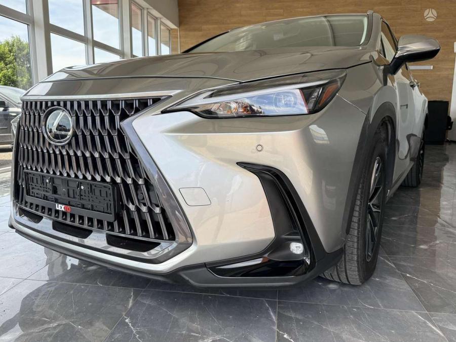 Pelēks Lexus NX 450h 2022 Panevēža, ar dzinēja tilpumu 2.50 L un nobraukumu 103 tūkst. km par 38900 €, foto 13 vietnē AUTOMOTO.COM.LV