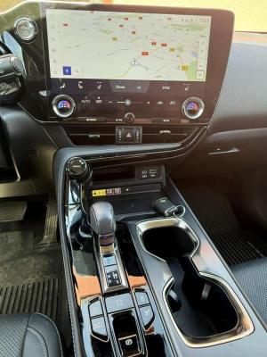 Pelēks Lexus NX 450h 2022 Panevēža, ar dzinēja tilpumu 2.50 L un nobraukumu 103 tūkst. km par 38900 €, foto 19 vietnē AUTOMOTO.COM.LV