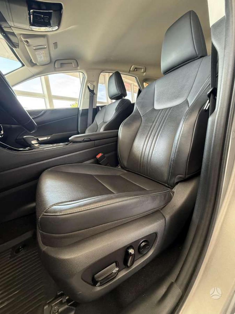 Pelēks Lexus NX 450h 2022 Panevēža, ar dzinēja tilpumu 2.50 L un nobraukumu 103 tūkst. km par 38900 €, foto 29 vietnē AUTOMOTO.COM.LV