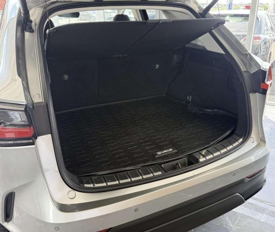 Pelēks Lexus NX 450h 2022 Panevēža, ar dzinēja tilpumu 2.50 L un nobraukumu 103 tūkst. km par 38900 €, foto 33 vietnē AUTOMOTO.COM.LV