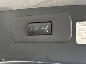 Pelēks Lexus NX 450h 2022 Panevēža, ar dzinēja tilpumu 2.50 L un nobraukumu 103 tūkst. km par 38900 €, foto 34 vietnē AUTOMOTO.COM.LV