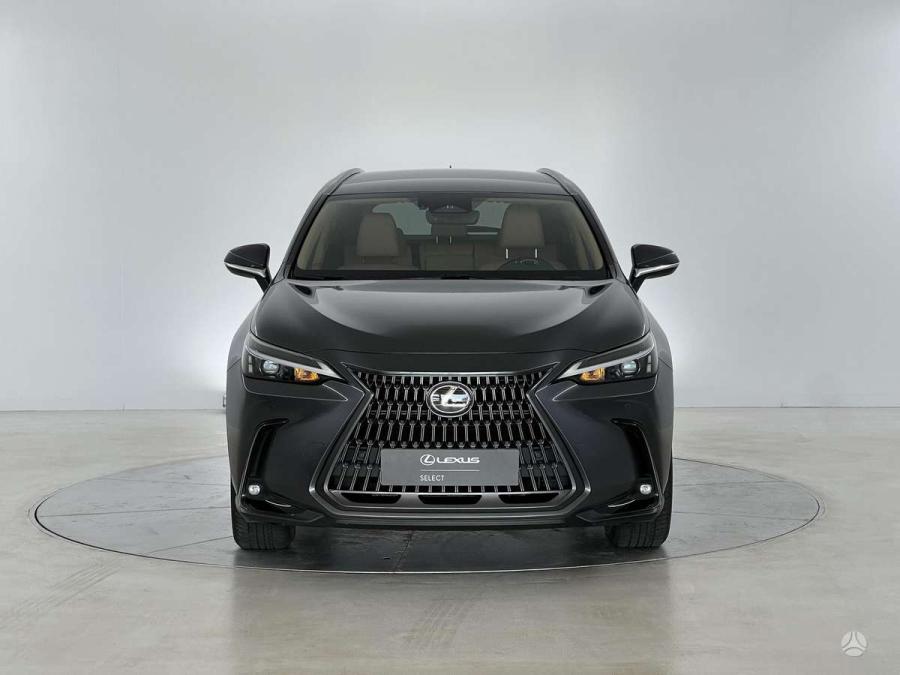 Pelēks Lexus NX 450h 2022 Viļņa, ar dzinēja tilpumu 2.49 L un nobraukumu 83 tūkst. km par 47900 €, foto 6 vietnē AUTOMOTO.COM.LV