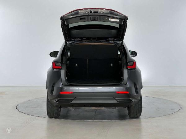 Pelēks Lexus NX 450h 2022 Viļņa, ar dzinēja tilpumu 2.49 L un nobraukumu 83 tūkst. km par 47900 €, foto 10 vietnē AUTOMOTO.COM.LV