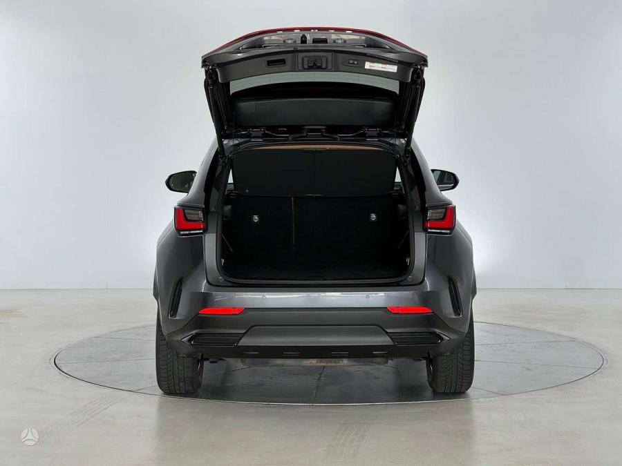 Pelēks Lexus NX 450h 2022 Viļņa, ar dzinēja tilpumu 2.49 L un nobraukumu 83 tūkst. km par 47900 €, foto 11 vietnē AUTOMOTO.COM.LV