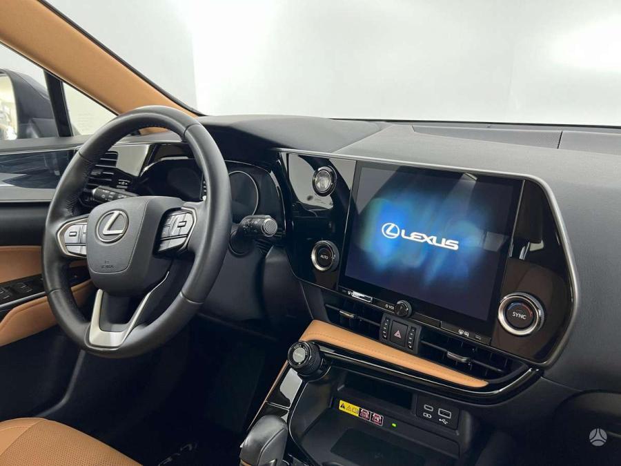 Pelēks Lexus NX 450h 2022 Viļņa, ar dzinēja tilpumu 2.49 L un nobraukumu 83 tūkst. km par 47900 €, foto 15 vietnē AUTOMOTO.COM.LV
