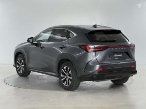 Pelēks Lexus NX 450h 2022 Viļņa, ar dzinēja tilpumu 2.49 L un nobraukumu 83 tūkst. km par 47900 €, foto 18 vietnē AUTOMOTO.COM.LV