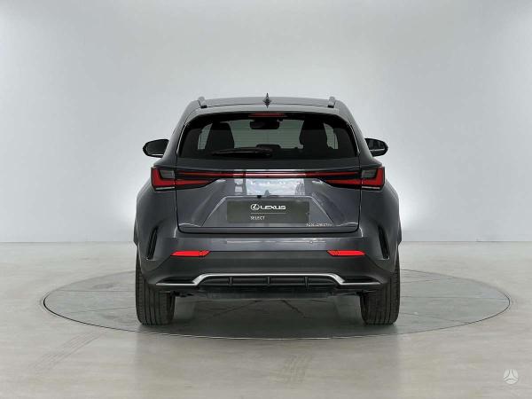 Серый Лексус NX 450h 2022 в Вильнюс, объемом двигателя 2.49 л и пробегом 85 тыс. км за 49900 €, фото 4 на AUTOMOTO.COM.LV