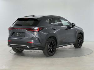 Серый Лексус NX 450h 2022 в Вильнюс, объемом двигателя 2.49 л и пробегом 85 тыс. км за 49900 €, фото 21 на AUTOMOTO.COM.LV