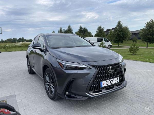 Pelēks Lexus NX 450h 2022 Klaipėda, ar dzinēja tilpumu 2.49 L un nobraukumu 77 tūkst. km par 487 €, foto 1 vietnē AUTOMOTO.COM.LV