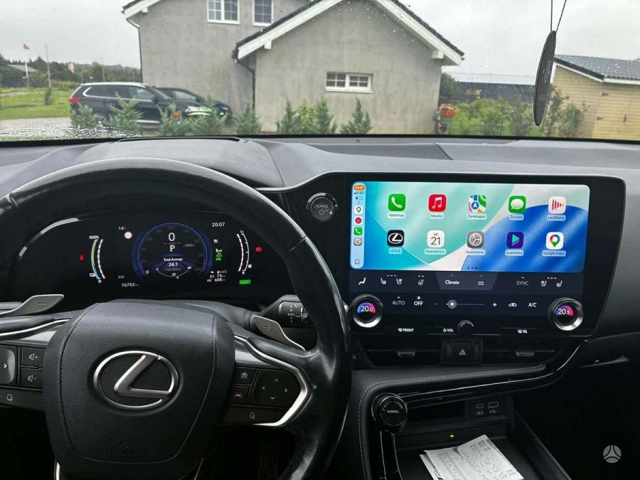 Серый Лексус NX 450h 2022 в Клайпеда, объемом двигателя 2.49 л и пробегом 77 тыс. км за 487 €, фото 10 на AUTOMOTO.COM.LV