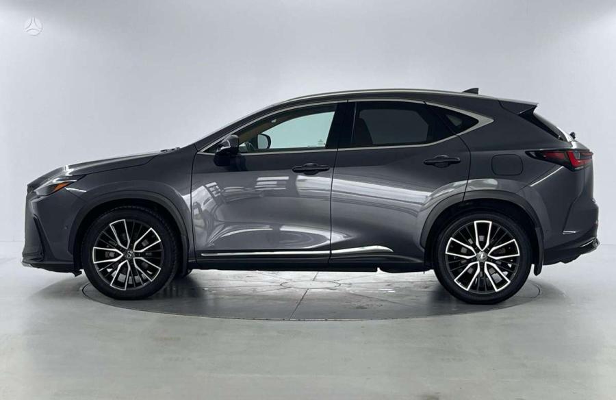 Grey Lexus NX 450h 2022 in Vilnius, with an engine capacity of 2.49 L and mileage of 98 thousand km for 49900 €, photo 6 on AUTOMOTO.COM.LV