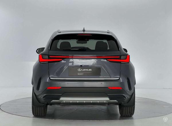 Grey Lexus NX 450h 2022 in Vilnius, with an engine capacity of 2.49 L and mileage of 98 thousand km for 49900 €, photo 8 on AUTOMOTO.COM.LV