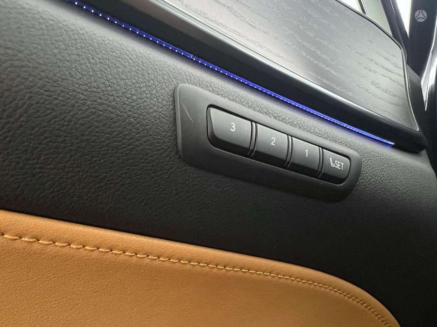 Grey Lexus NX 450h 2022 in Vilnius, with an engine capacity of 2.49 L and mileage of 98 thousand km for 49900 €, photo 44 on AUTOMOTO.COM.LV