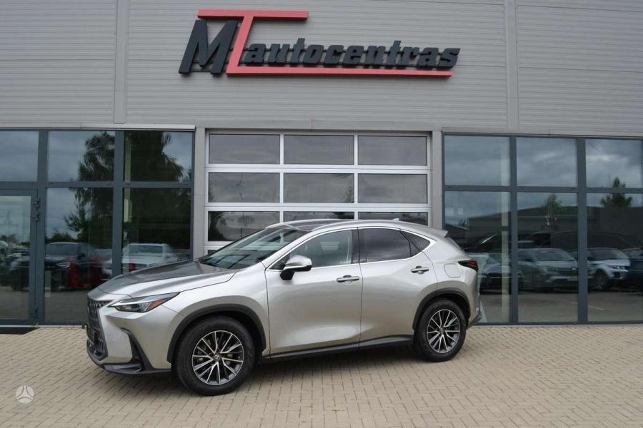 Grey Lexus NX 450h 2022 in Vilnius, with an engine capacity of 2.49 L and mileage of 124 thousand km for 43000 €, photo 1 on AUTOMOTO.COM.LV