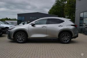 Grey Lexus NX 450h 2022 in Vilnius, with an engine capacity of 2.49 L and mileage of 124 thousand km for 43000 €, photo 13 on AUTOMOTO.COM.LV