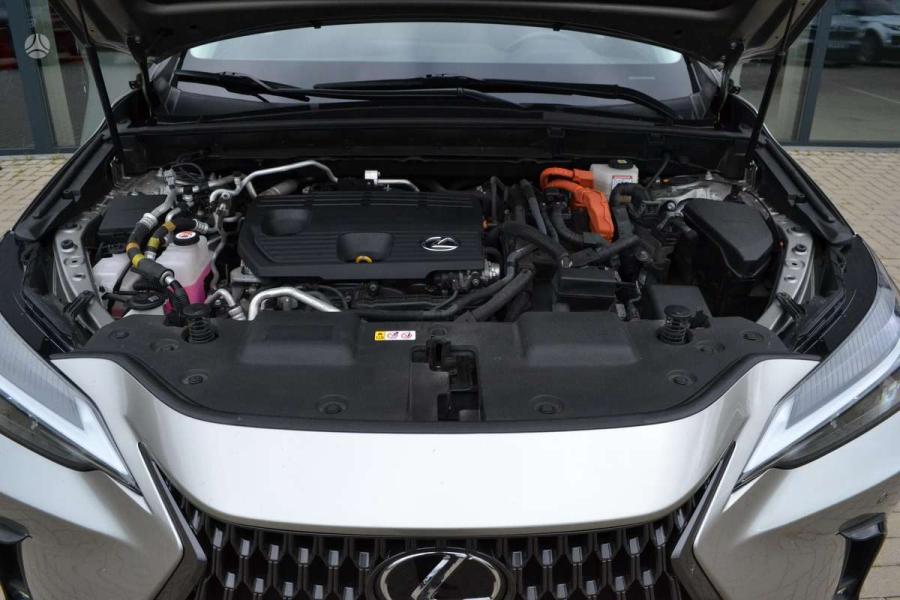 Grey Lexus NX 450h 2022 in Vilnius, with an engine capacity of 2.49 L and mileage of 124 thousand km for 43000 €, photo 16 on AUTOMOTO.COM.LV