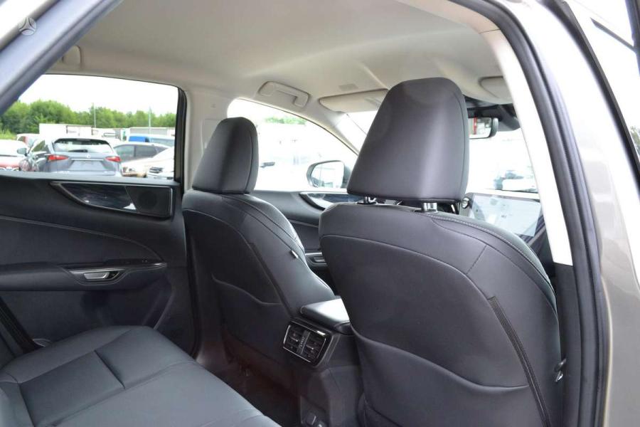 Grey Lexus NX 450h 2022 in Vilnius, with an engine capacity of 2.49 L and mileage of 124 thousand km for 43000 €, photo 35 on AUTOMOTO.COM.LV