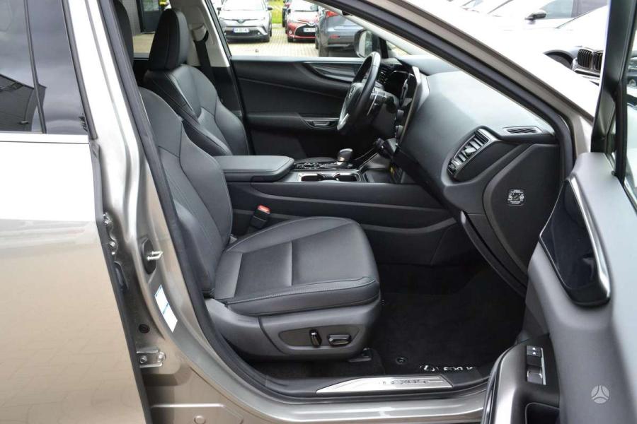 Grey Lexus NX 450h 2022 in Vilnius, with an engine capacity of 2.49 L and mileage of 124 thousand km for 43000 €, photo 40 on AUTOMOTO.COM.LV