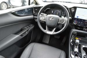 Grey Lexus NX 450h 2022 in Vilnius, with an engine capacity of 2.49 L and mileage of 124 thousand km for 43000 €, photo 43 on AUTOMOTO.COM.LV