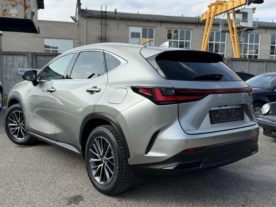 Серый Лексус NX 450h 2022 в Вильнюс, объемом двигателя 2.50 л и пробегом 78 тыс. км за 38500 €, фото 12 на AUTOMOTO.COM.LV