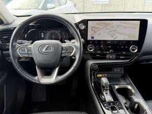 Серый Лексус NX 450h 2022 в Вильнюс, объемом двигателя 2.50 л и пробегом 78 тыс. км за 38500 €, фото 21 на AUTOMOTO.COM.LV