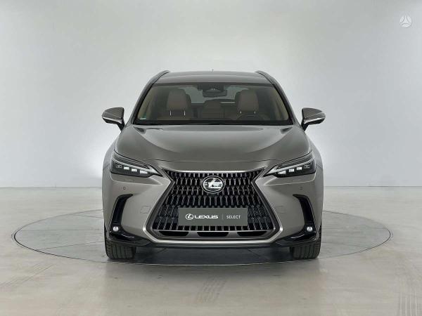 Pelēks Lexus NX 450h 2022 Viļņa, ar dzinēja tilpumu 2.49 L un nobraukumu 74 tūkst. km par 49000 €, foto 5 vietnē AUTOMOTO.COM.LV