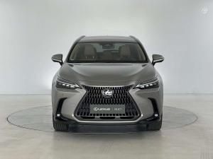 Серый Лексус NX 450h 2022 в Вильнюс, объемом двигателя 2.49 л и пробегом 74 тыс. км за 49000 €, фото 6 на AUTOMOTO.COM.LV