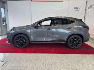 Grey Lexus NX 450h 2022 in Siauliai, with an engine capacity of 2.49 L and mileage of 108 thousand km for 46900 €, photo 6 on AUTOMOTO.COM.LV