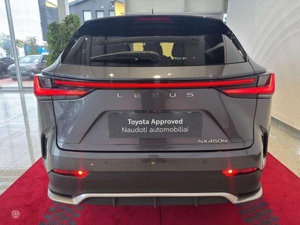 Grey Lexus NX 450h 2022 in Siauliai, with an engine capacity of 2.49 L and mileage of 108 thousand km for 46900 €, photo 8 on AUTOMOTO.COM.LV