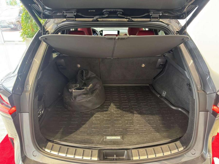 Grey Lexus NX 450h 2022 in Siauliai, with an engine capacity of 2.49 L and mileage of 108 thousand km for 46900 €, photo 10 on AUTOMOTO.COM.LV