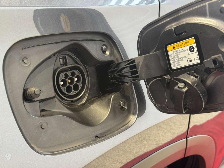 Grey Lexus NX 450h 2022 in Siauliai, with an engine capacity of 2.49 L and mileage of 108 thousand km for 46900 €, photo 13 on AUTOMOTO.COM.LV