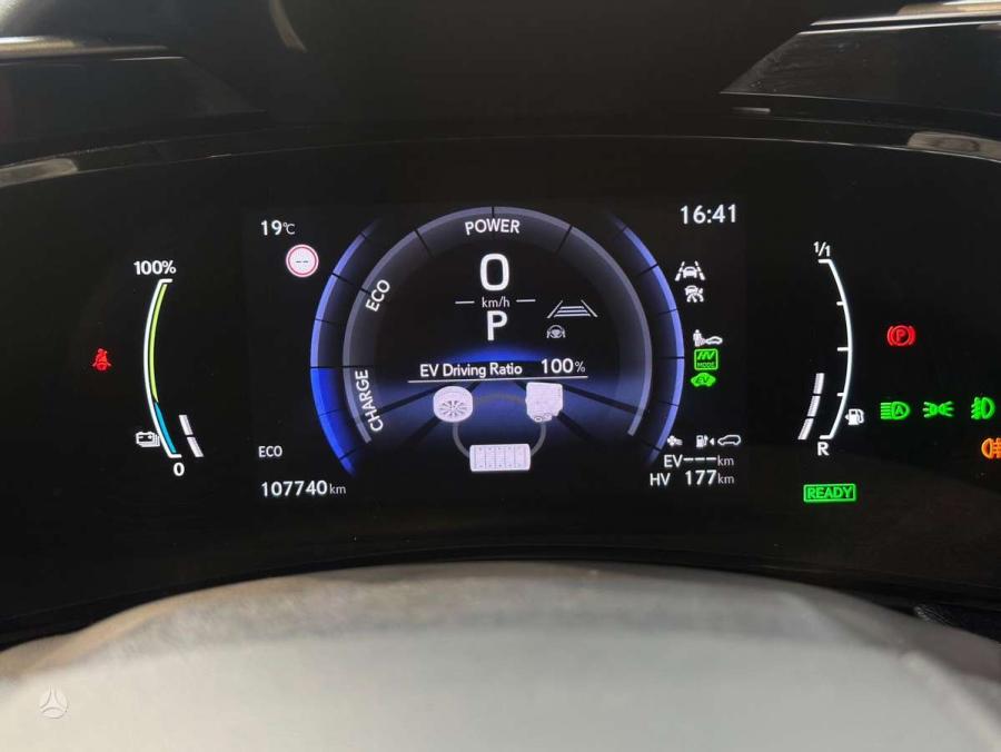 Grey Lexus NX 450h 2022 in Siauliai, with an engine capacity of 2.49 L and mileage of 108 thousand km for 46900 €, photo 21 on AUTOMOTO.COM.LV