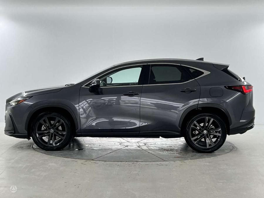 Grey Lexus NX 450h 2023 in Vilnius, with an engine capacity of 2.49 L and mileage of 61 thousand km for 47900 €, photo 3 on AUTOMOTO.COM.LV