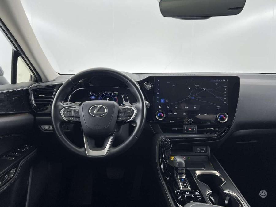 Grey Lexus NX 450h 2023 in Vilnius, with an engine capacity of 2.49 L and mileage of 61 thousand km for 47900 €, photo 9 on AUTOMOTO.COM.LV