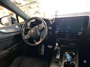 Серый Лексус NX 450h 2023 в Вильнюс, объемом двигателя 2.49 л и пробегом 70 тыс. км за 45999 €, фото 4 на AUTOMOTO.COM.LV