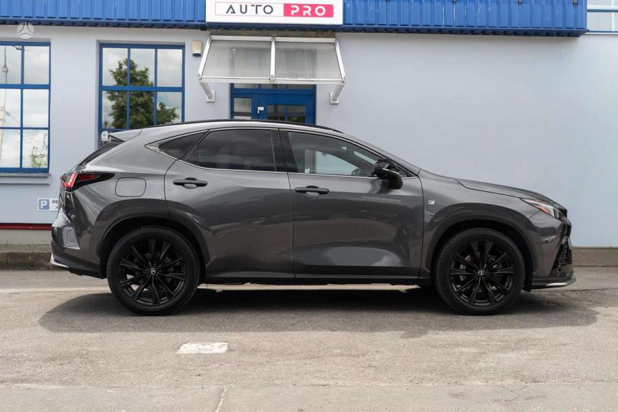 Grey Lexus NX 450h 2023 in Vilnius, with an engine capacity of 2.49 L and mileage of 72 thousand km for 49990 €, photo 7 on AUTOMOTO.COM.LV