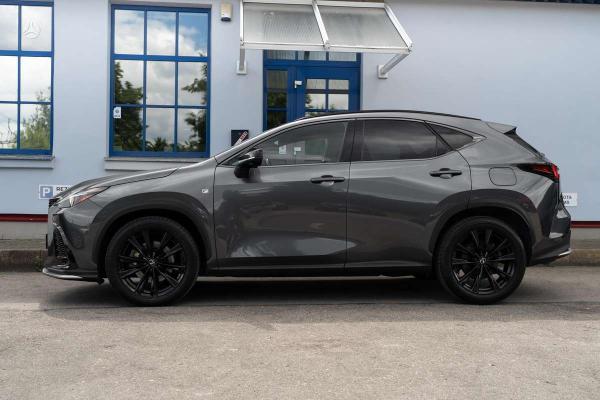 Pelēks Lexus NX 450h 2023 Viļņa, ar dzinēja tilpumu 2.49 L un nobraukumu 72 tūkst. km par 49990 €, foto 7 vietnē AUTOMOTO.COM.LV