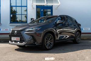Серый Лексус NX 450h 2023 в Вильнюс, объемом двигателя 2.49 л и пробегом 19 тыс. км за 51900 €, фото 6 на AUTOMOTO.COM.LV