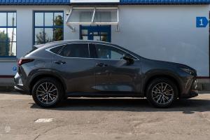 Серый Лексус NX 450h 2023 в Вильнюс, объемом двигателя 2.49 л и пробегом 19 тыс. км за 51900 €, фото 7 на AUTOMOTO.COM.LV